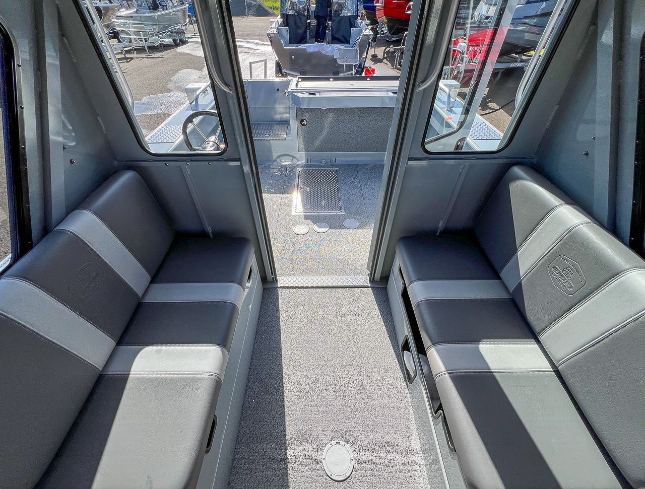 Largest Aluminum boat dealer on the West Coast - Oregon , Washington ...